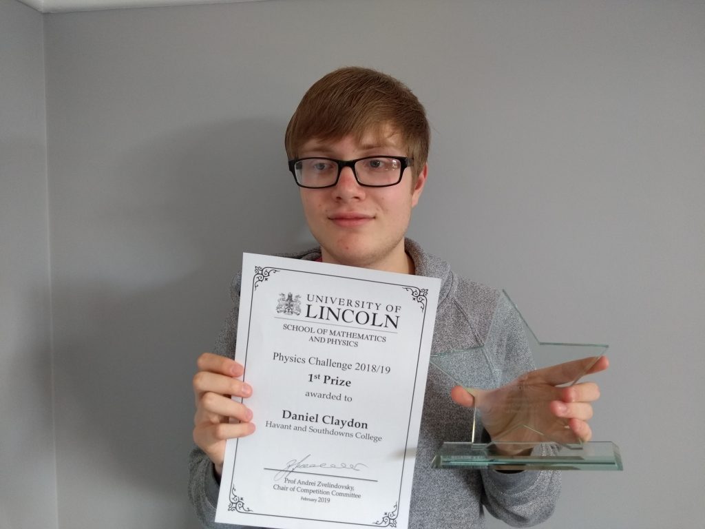 News | Student wins Lincoln Physics Challenge | HSDC
