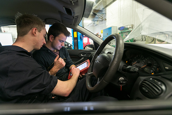 Getting Ahead Work | Motor Vehicle Systems Courses | HSDC South Downs